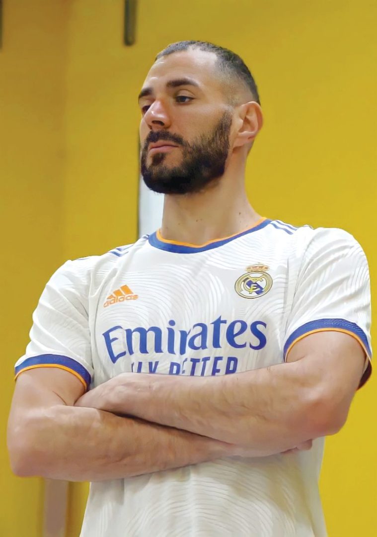 Karim_Benzema_wearing_Real_Madrid_home_kit_2021-2022 • مجلة الاقتصاد